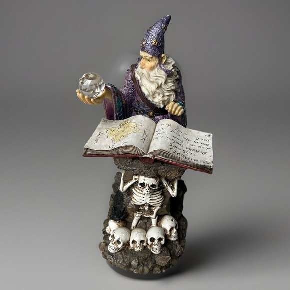 Art | Vintage Wizard Skulls Medieval Legends 11 Resin Statue By Avery ...